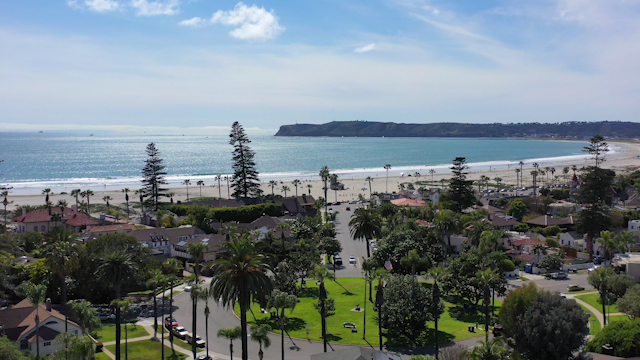 Coronado bay park with views of the ocean and the horizon in the ...