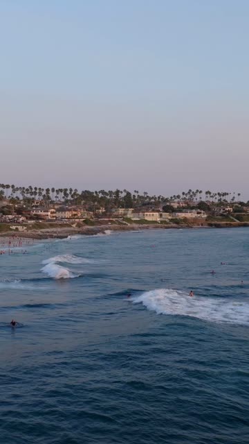 Beautiful afternoon at Windansea Beach in La Jolla with crowds enjoying ...